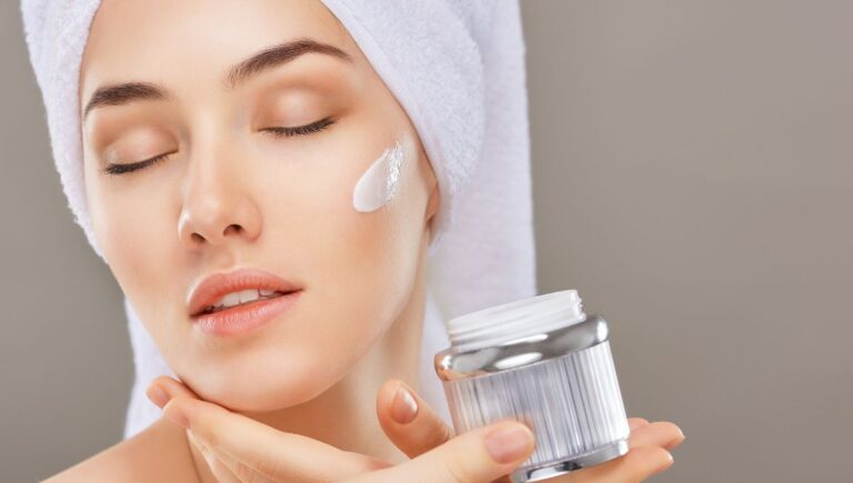 Royal Head Spa & Beauty in Dortmund (Kaiserstraße 56) - Vier Schönheiten